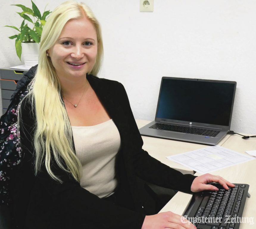 Carolin Menke ist die neue rechte Hand des Bürgermeisters | Eppsteiner ...